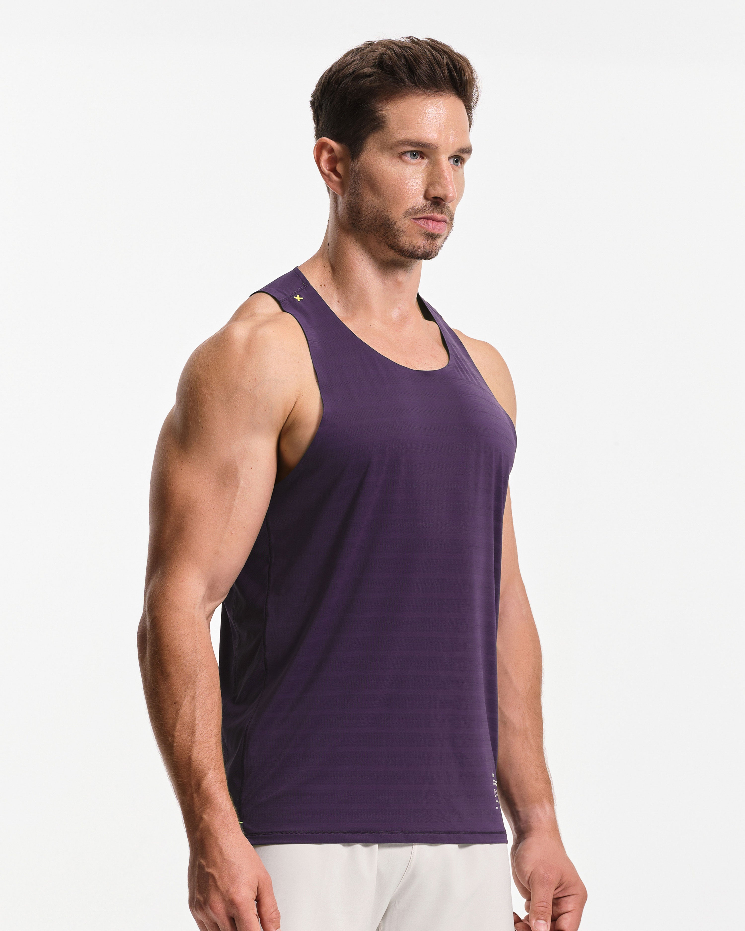 Airstripe™ Bolt Tank – Centric